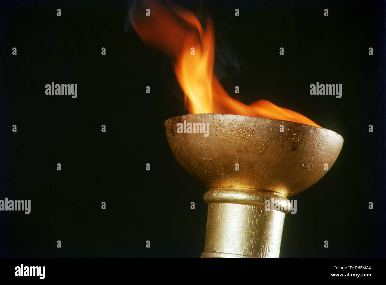 Sports torch hi-res stock photography and images - Alamy