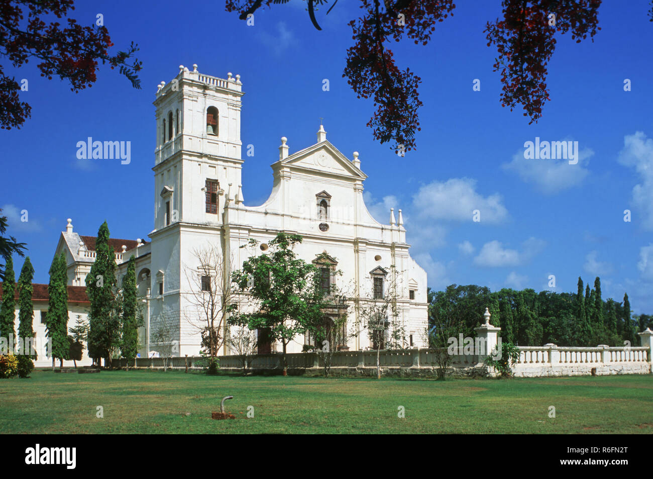 se Cathedral church, old goa, india Stock Photo - Alamy