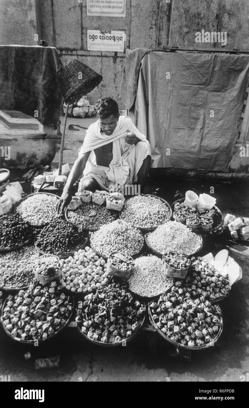 Vegetable vendor, Puri, Orissa, Odisha, India, old vintage 1900s ...