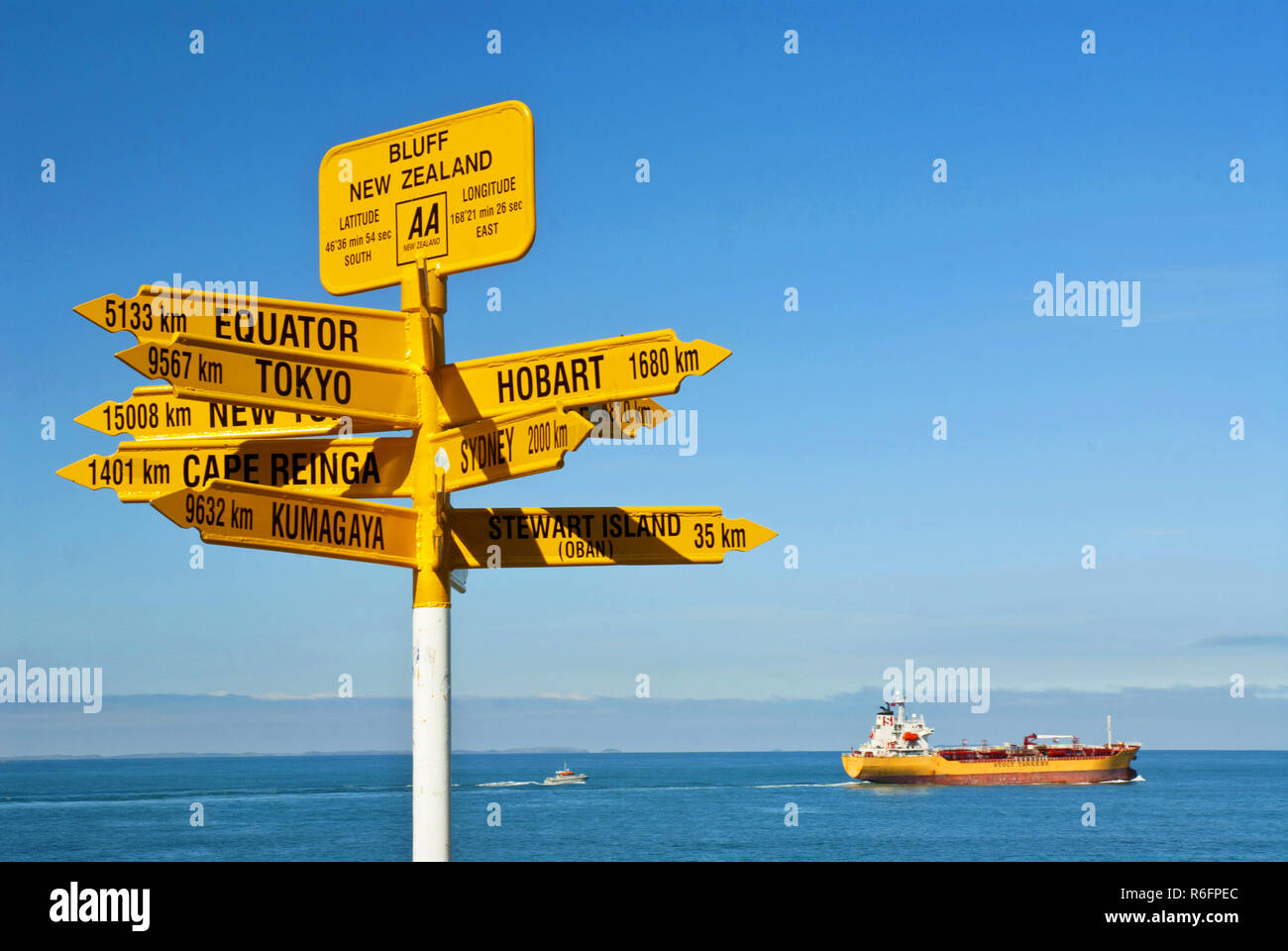 Geographic signs hi-res stock photography and images - Alamy