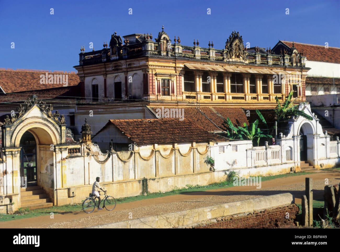 Old homes chettinad india hi-res stock photography and images - Alamy