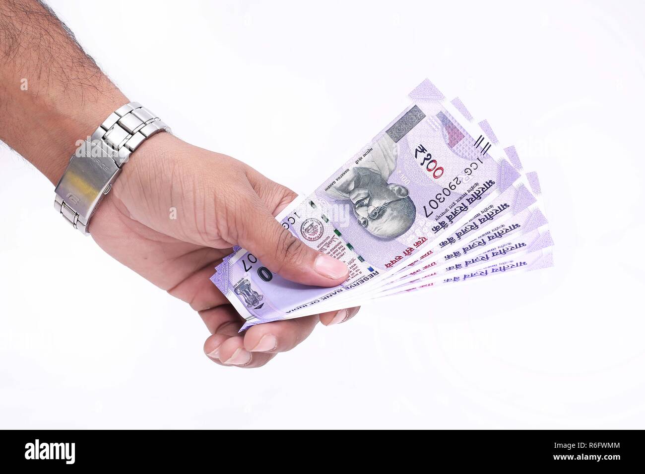Indian rupee 100 hi-res stock photography and images - Alamy