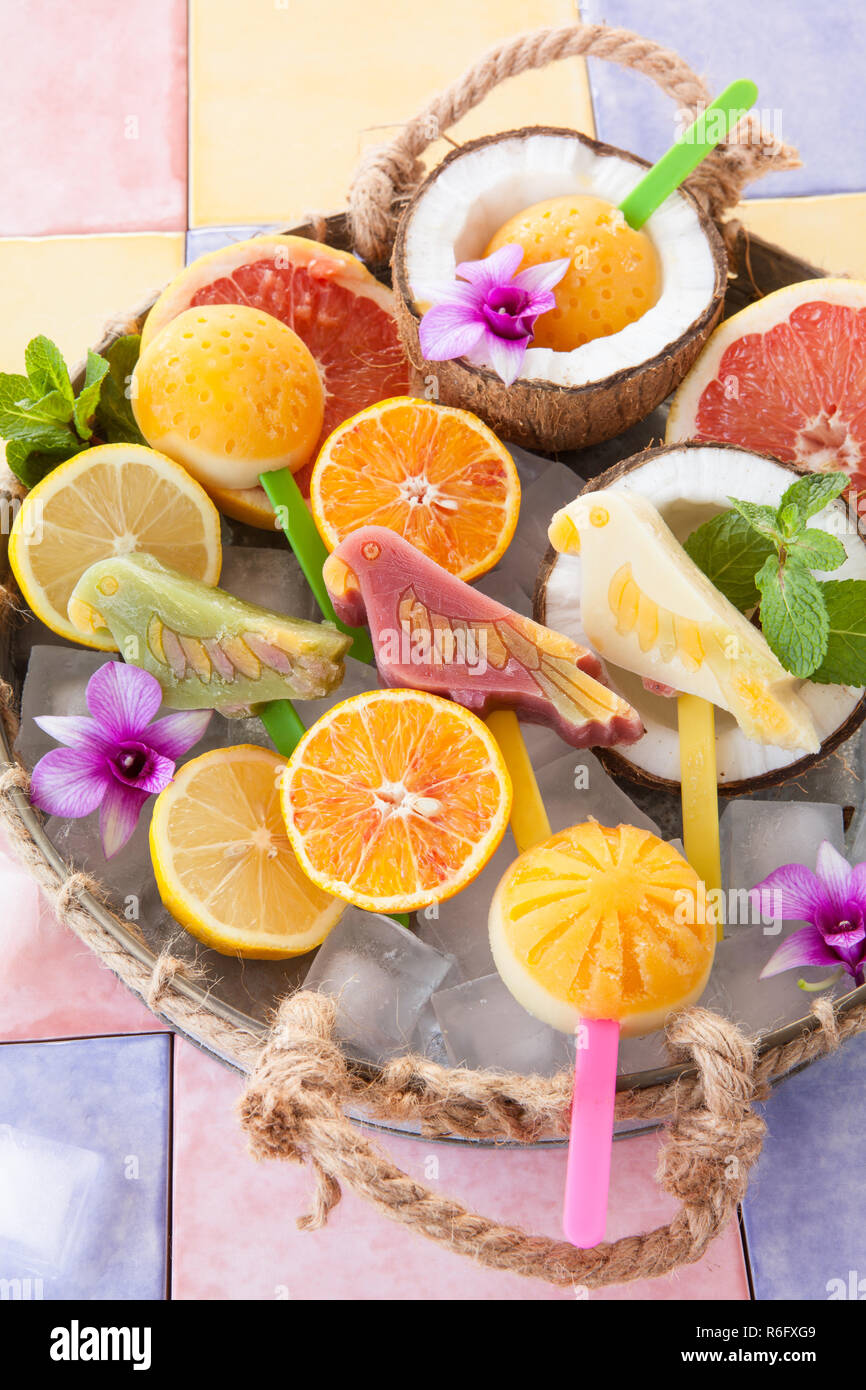 Grapefruit popsicles hi-res stock photography and images - Alamy