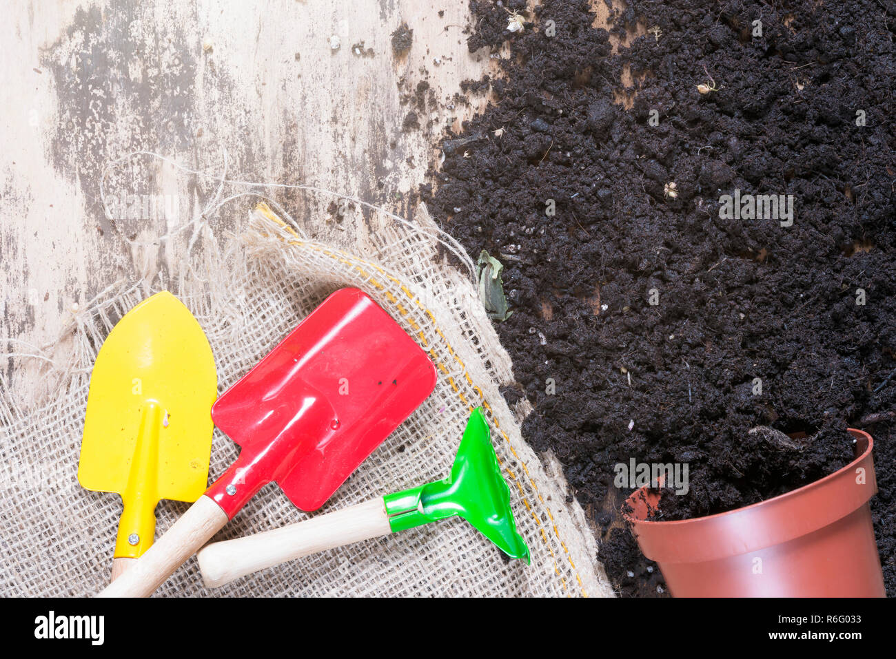Overturned plant pot hi-res stock photography and images - Alamy