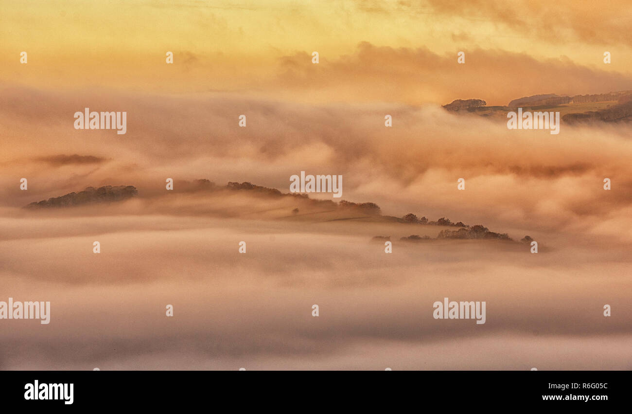 Misty Sunrise Morning at Baslow Edge in the Peak District, Derbyshire ...