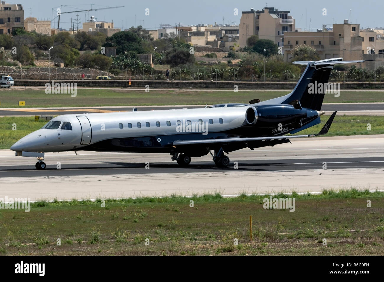 Embraer legacy 600 hi-res stock photography and images - Alamy