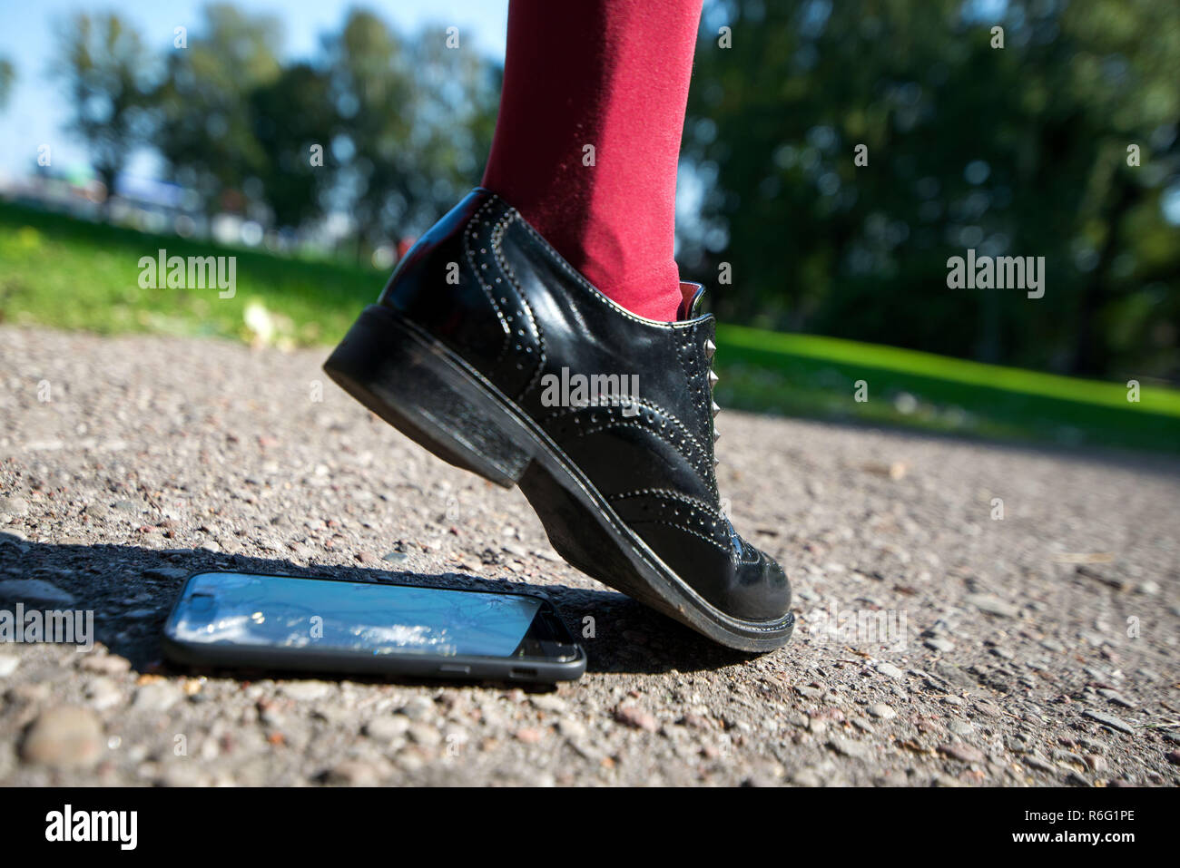 Broken shoe heels hi-res stock photography and images - Alamy