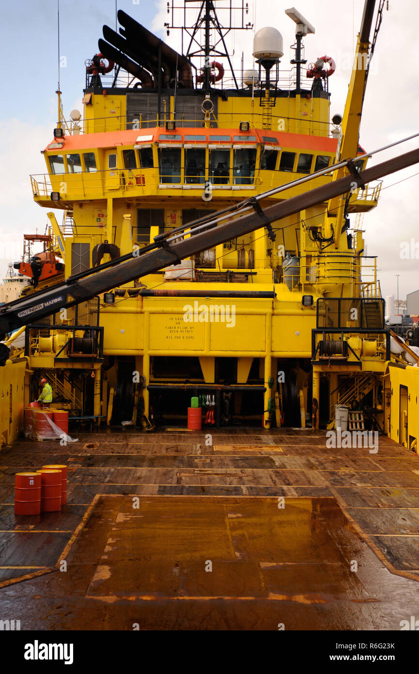 Aberdeen cargo ship hi-res stock photography and images - Alamy