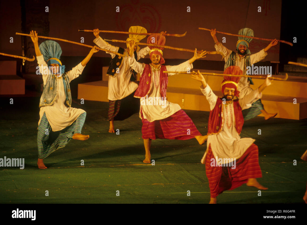 Bhangra dance hi-res stock photography and images - Alamy