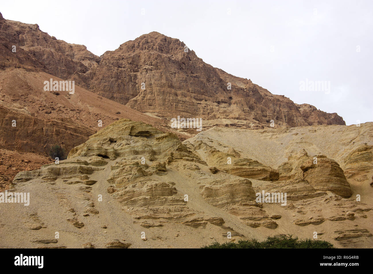Landscape of the Negev desert in Israel Stock Photo - Alamy