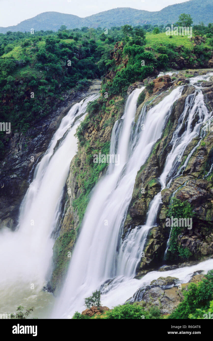 India waterfall hi-res stock photography and images - Alamy