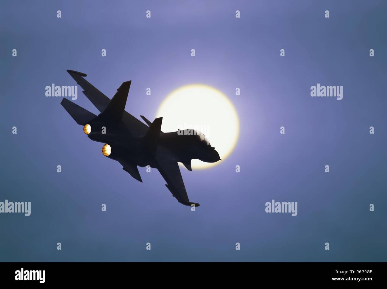 Fighter jets flying under hi-res stock photography and images - Alamy