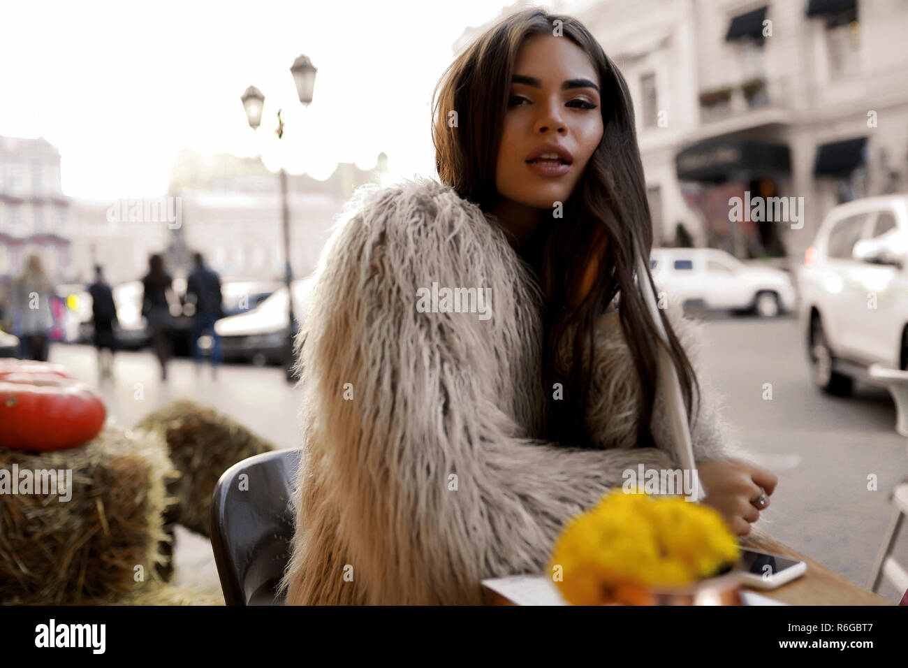 Beautiful brunette model shooting outdoor in fashion autumn look. Woman ...