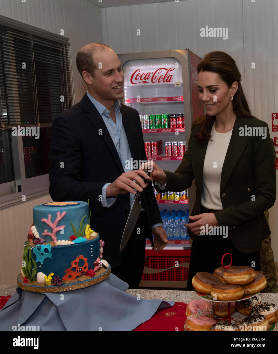 The Duke and Duchess of Cambridge officially open the Oasis Centre at ...