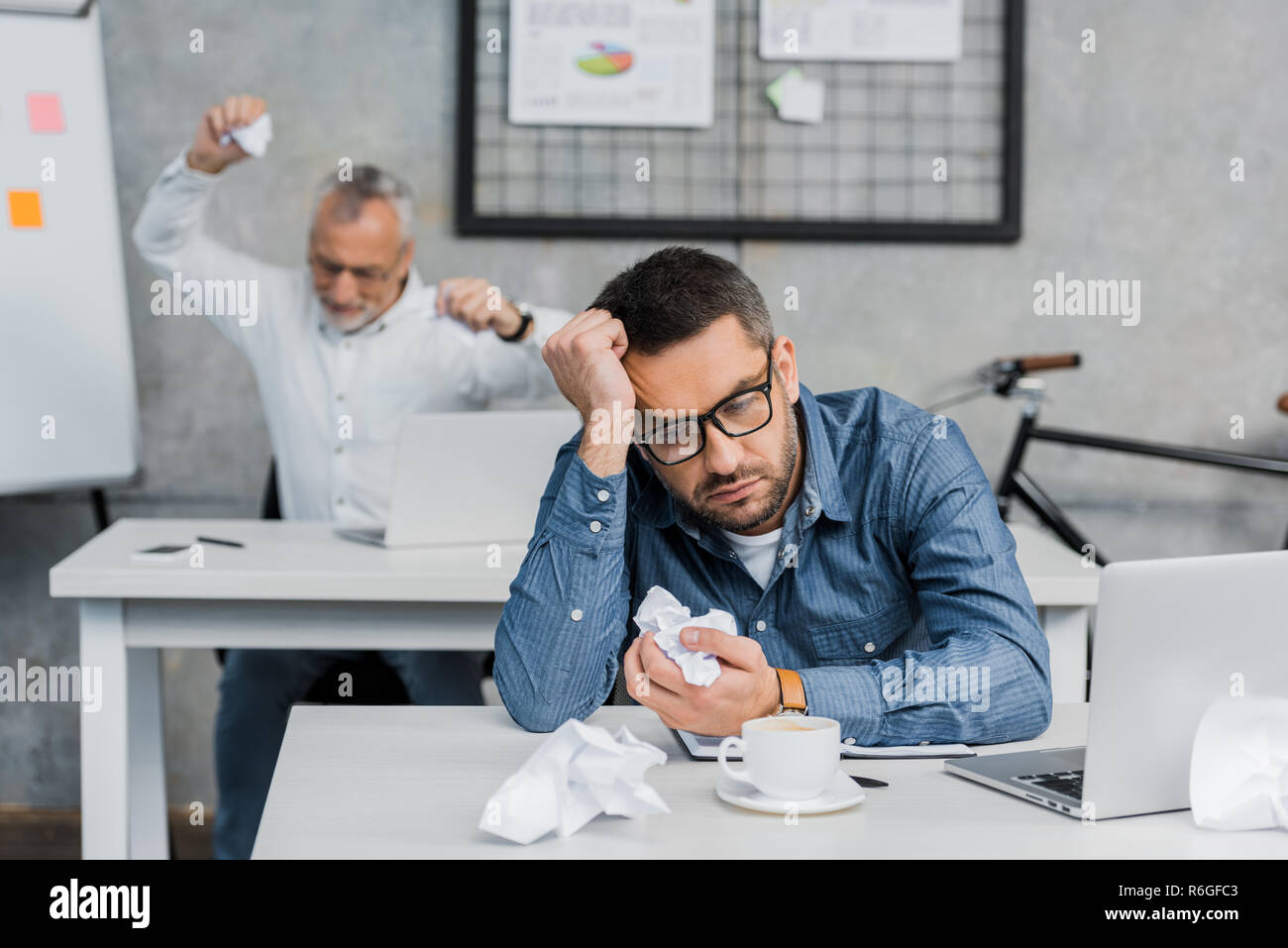 Bored office workers hi-res stock photography and images - Alamy