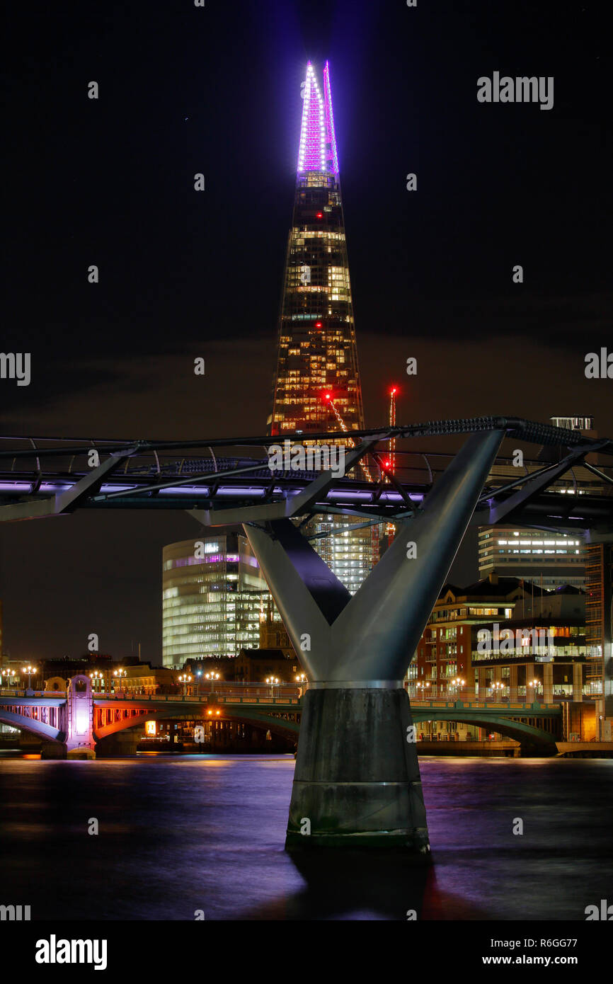 Christmas the shard hi-res stock photography and images - Alamy