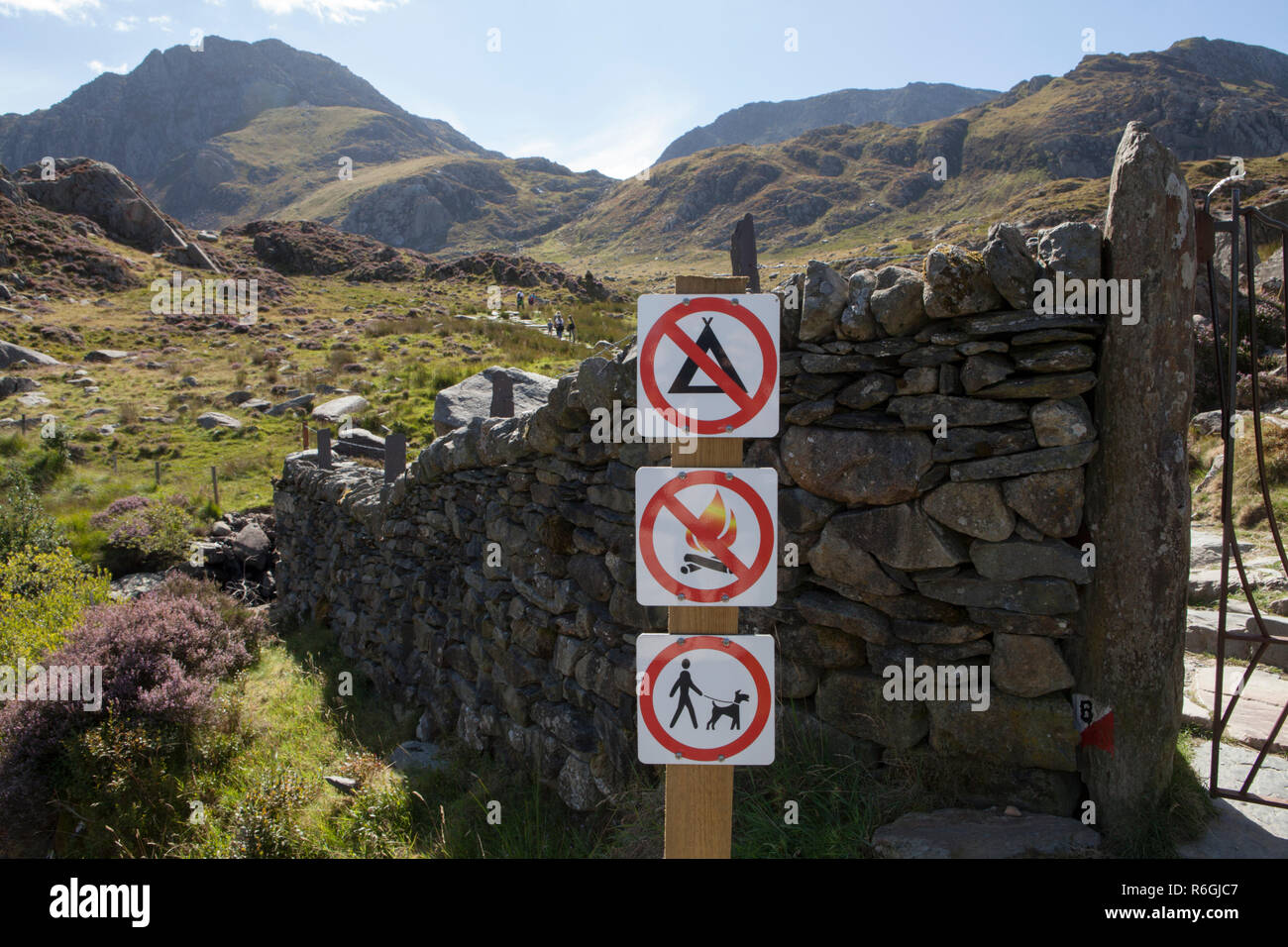 Snowdonia national park sign on hi-res stock photography and images - Alamy