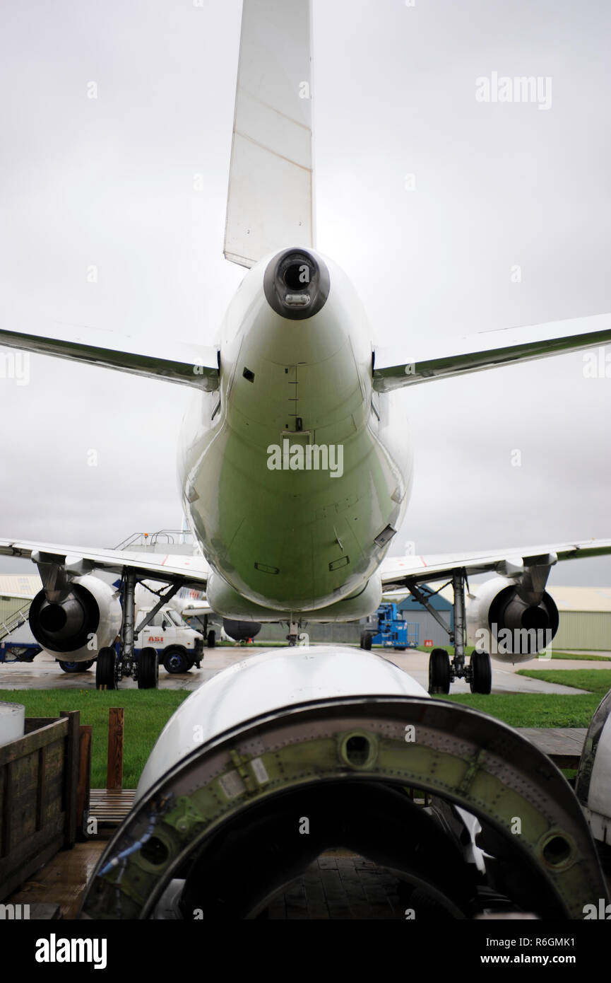 Aberdeen three girls in the street hi-res stock photography and images ...