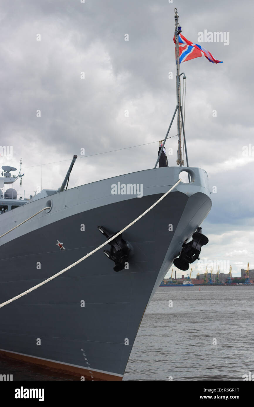 Warship flag hi-res stock photography and images - Alamy