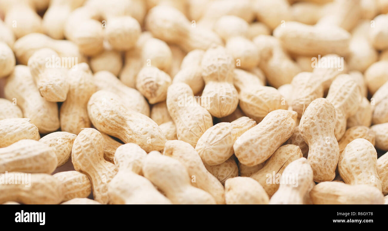 Peanuts in shell Stock Photo - Alamy