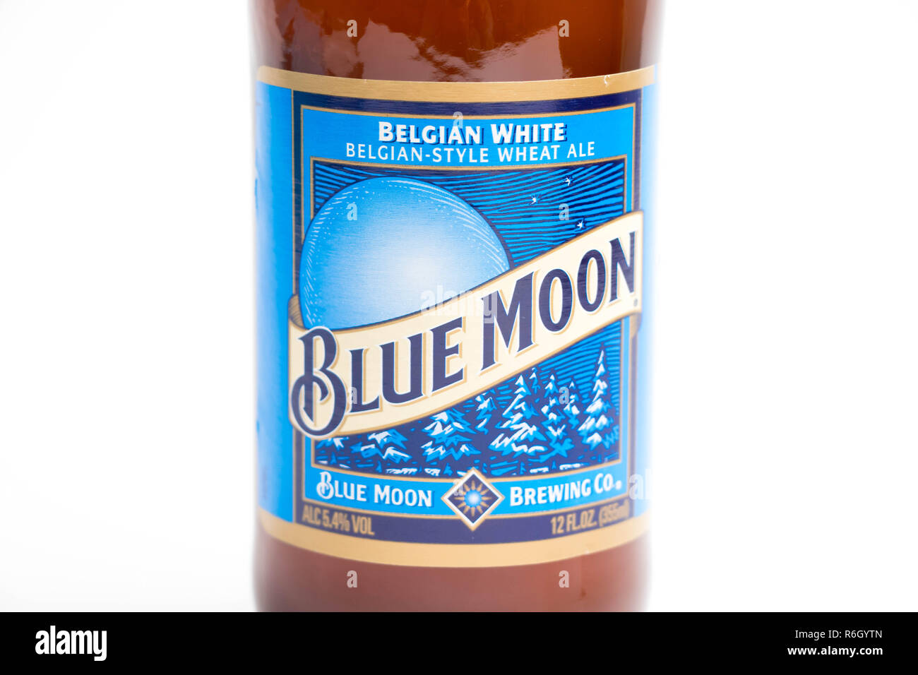 Beer blue moon High Resolution Stock Photography and Images - Alamy