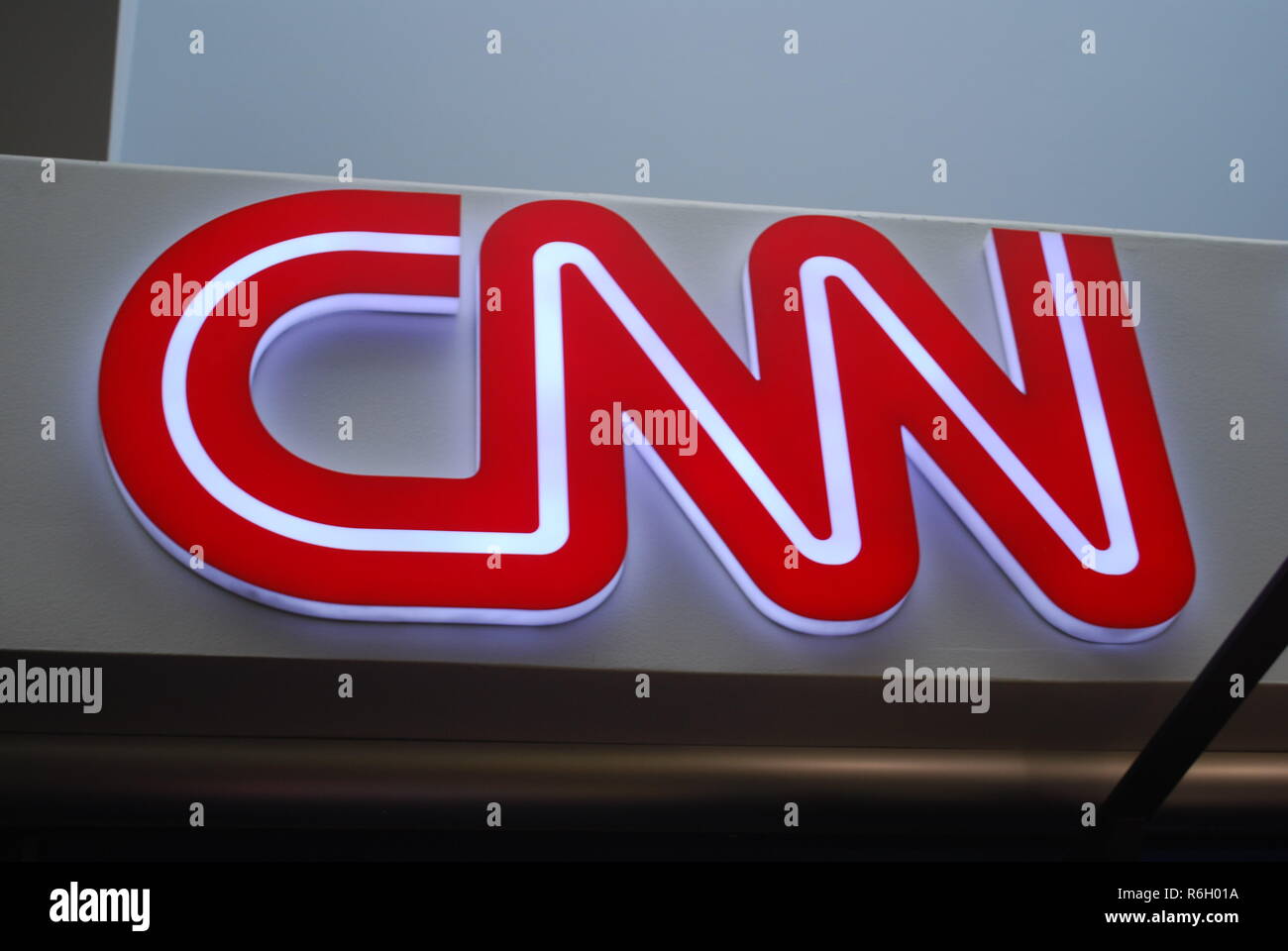 Atlanta airport exterior hi-res stock photography and images - Alamy