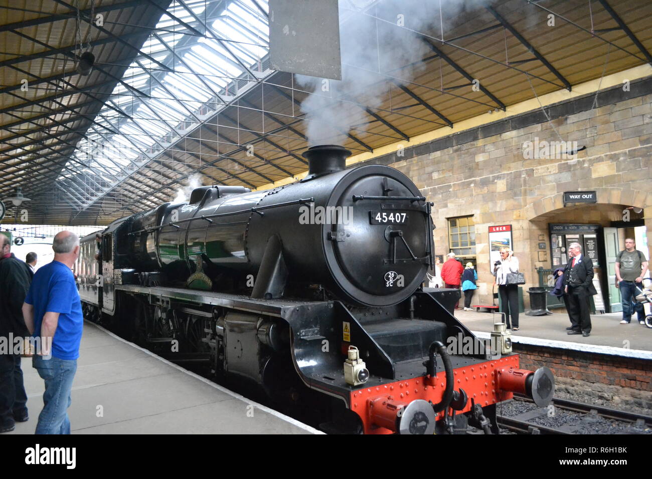 Heritage station pickering yorkshire hi-res stock photography and ...