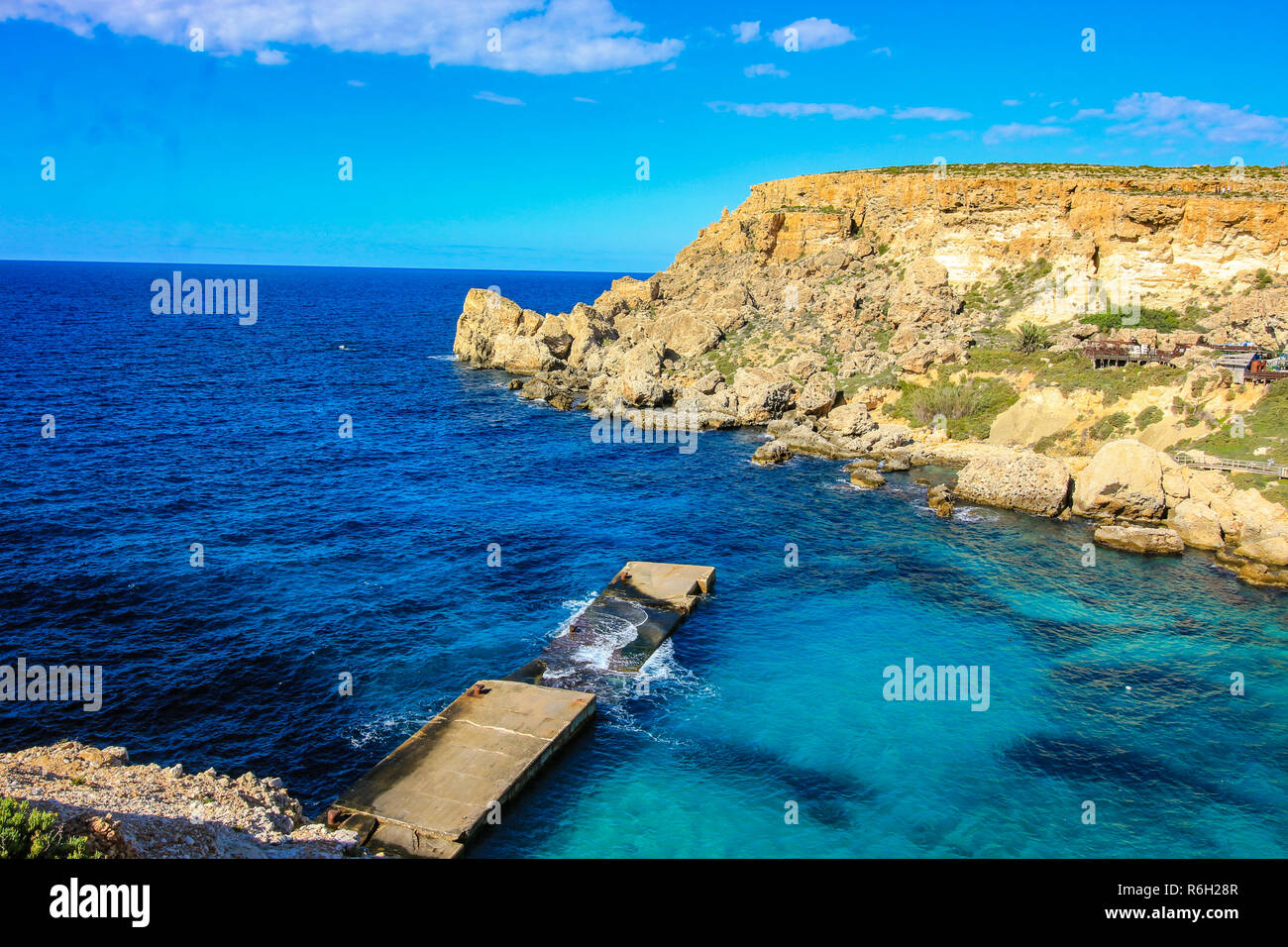 Anchor bay malta hi-res stock photography and images - Alamy