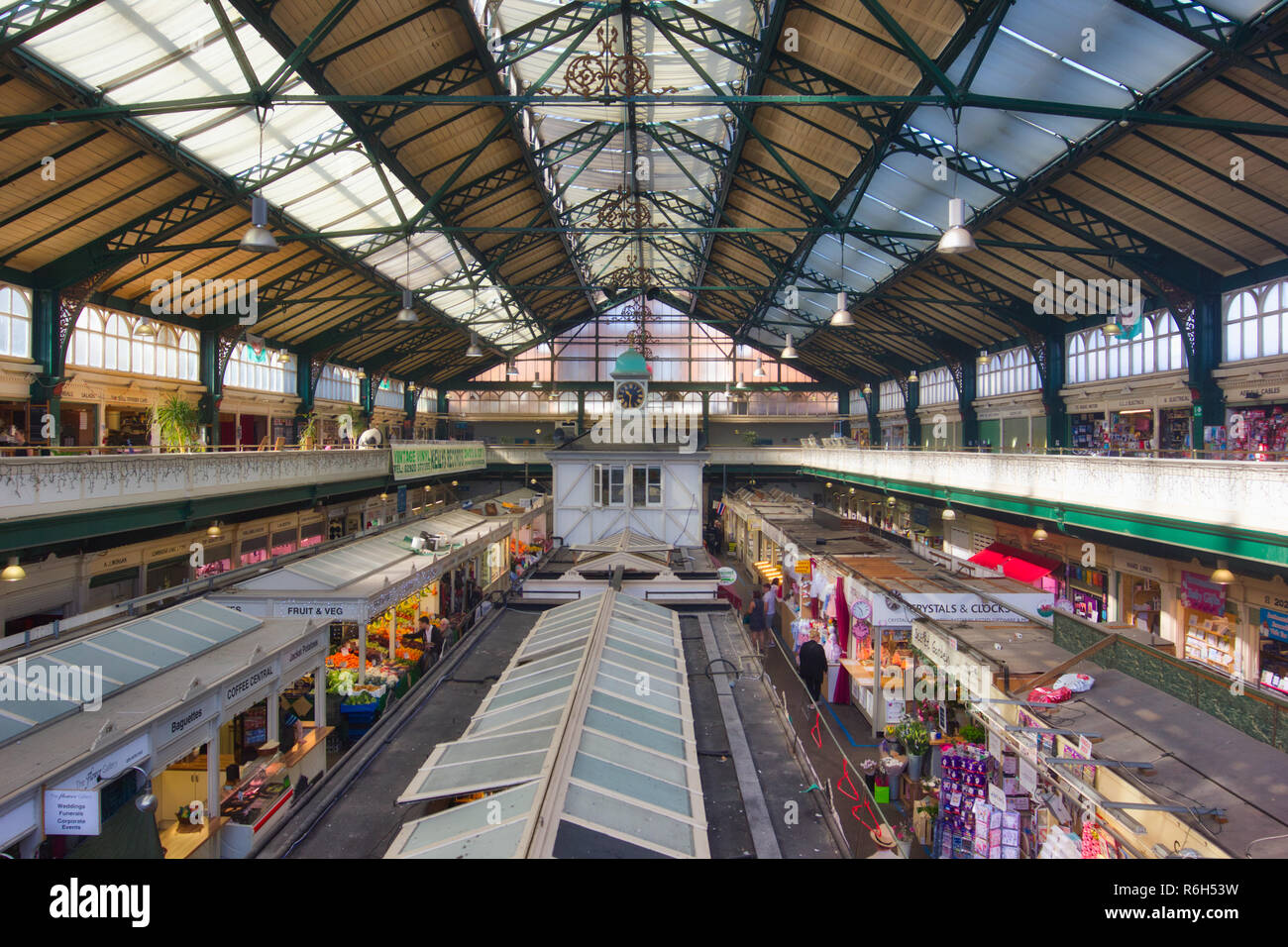 Cardiff castle interior hi-res stock photography and images - Alamy