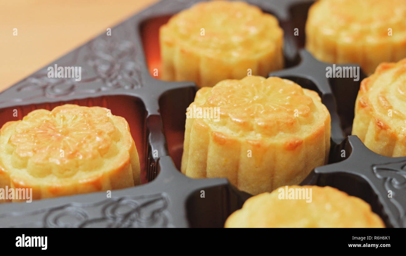 Chinese moon cake Stock Photo - Alamy