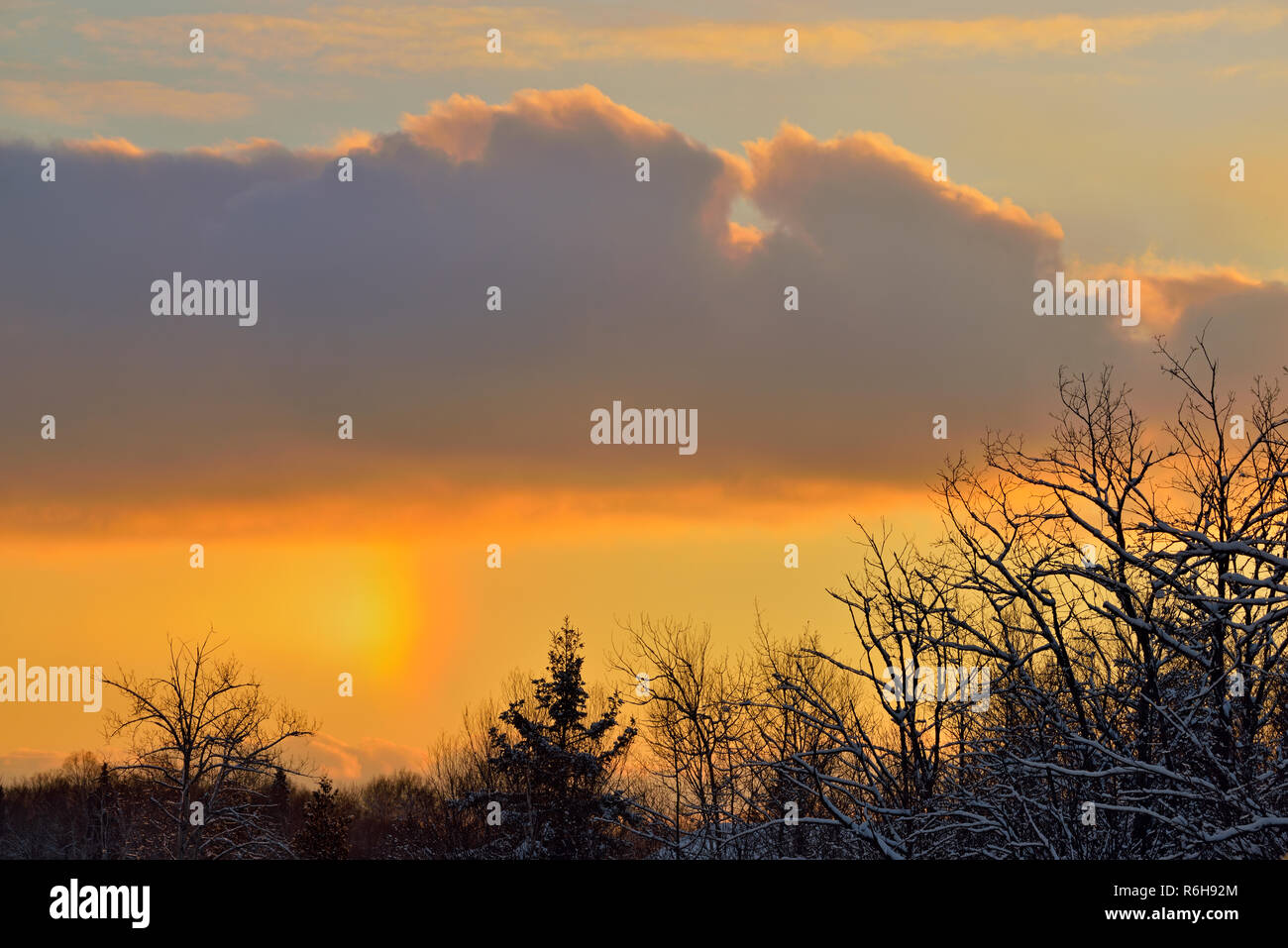 Early winter sunset hi-res stock photography and images - Alamy