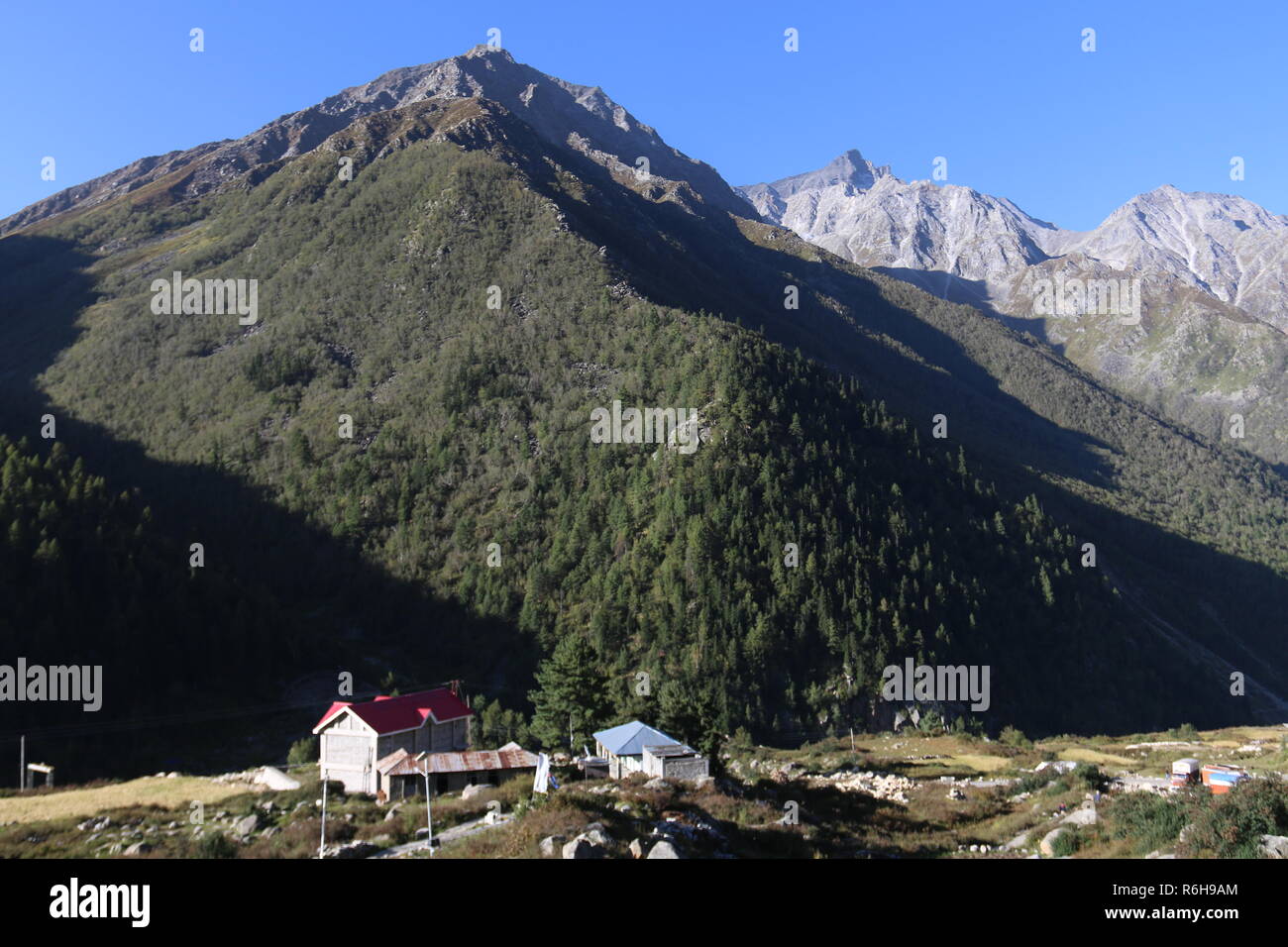 Himachal pradesh border hi-res stock photography and images - Alamy