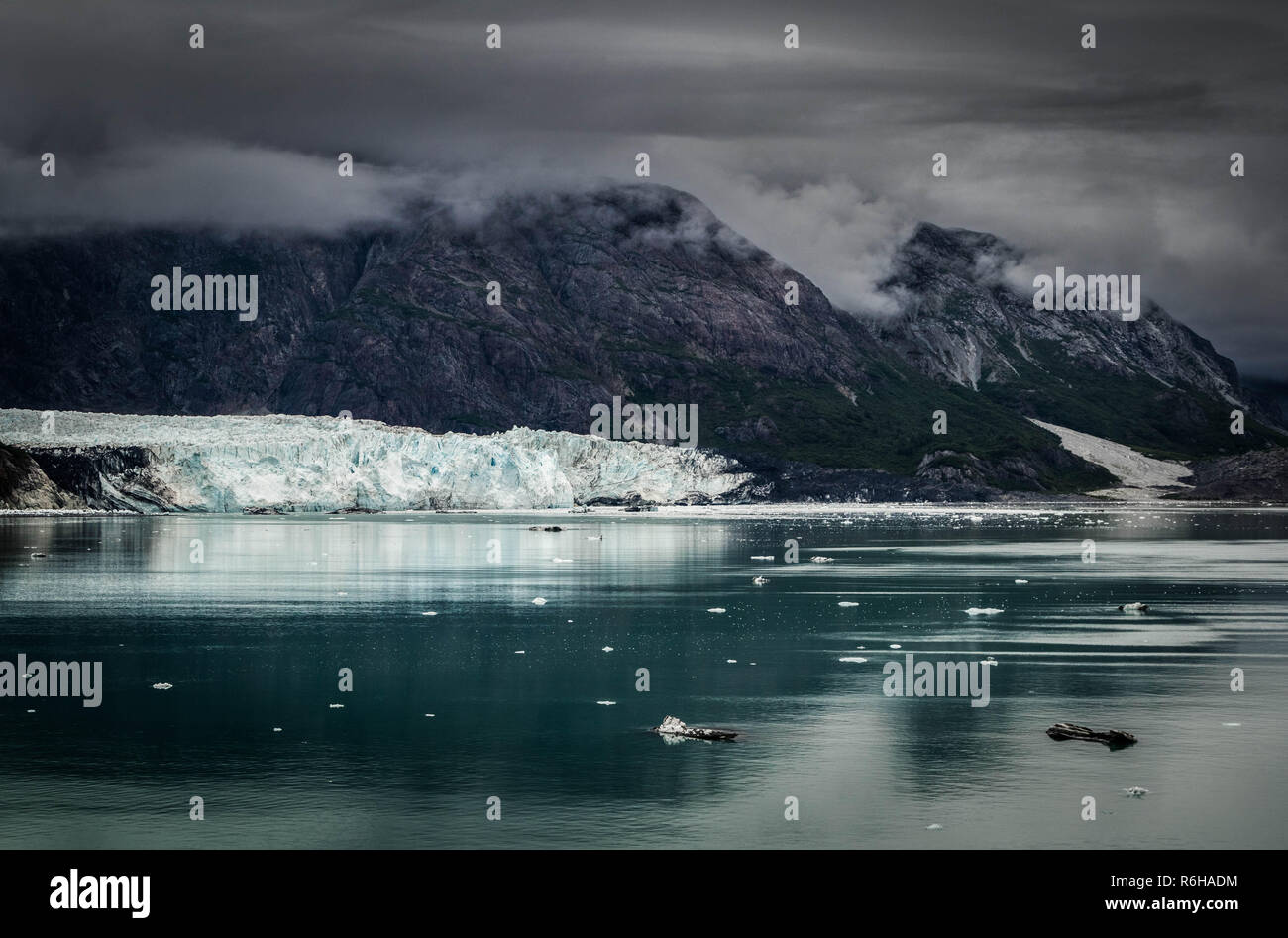 Alaska bay hi-res stock photography and images - Alamy