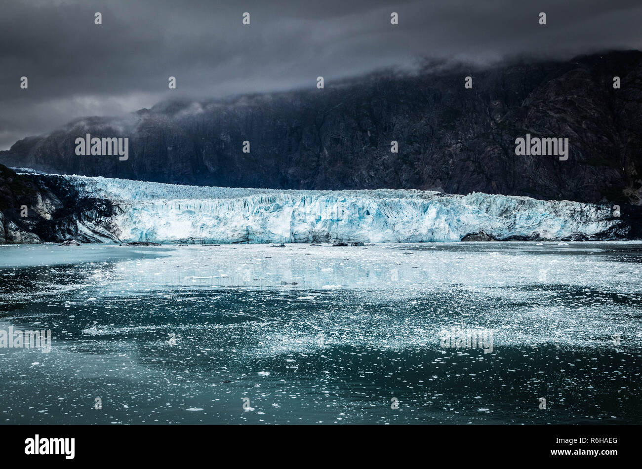 Alaska bay hi-res stock photography and images - Alamy