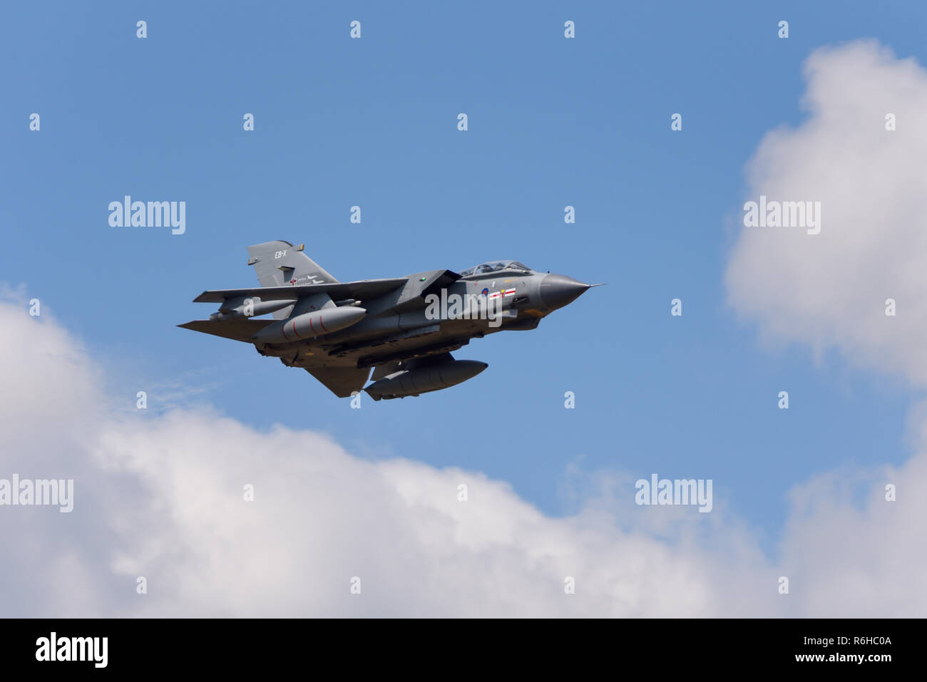 Fast airplane hi-res stock photography and images - Alamy