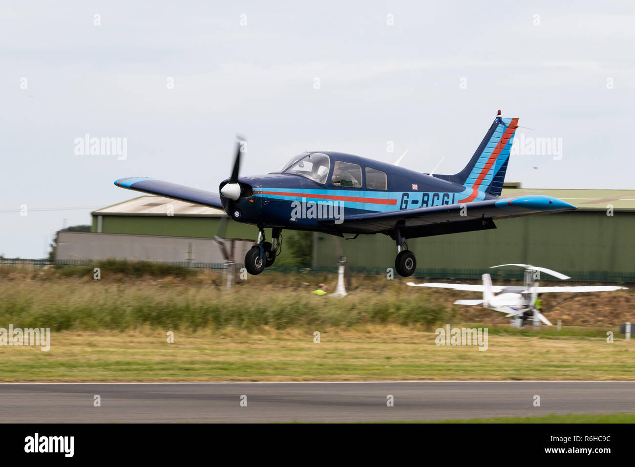Piper PA-28-140 Cherokee (Modified) G-BCGI Stock Photo - Alamy