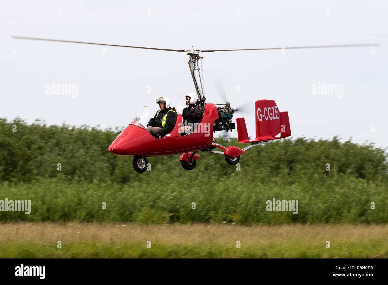 Tandem autogyro hi-res stock photography and images - Alamy