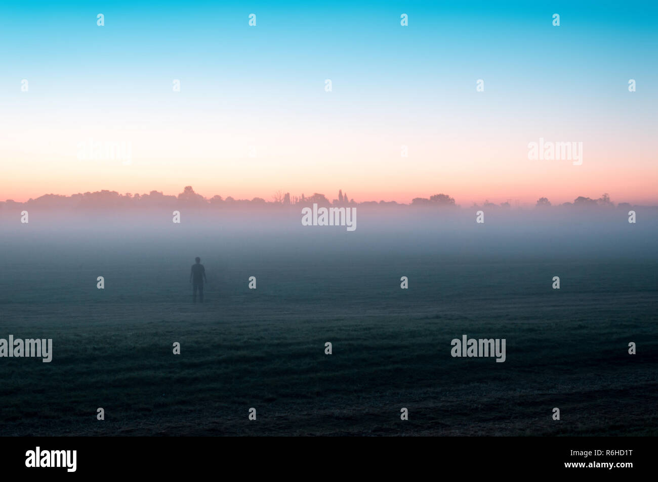 Ghostly figure mist hi-res stock photography and images - Alamy