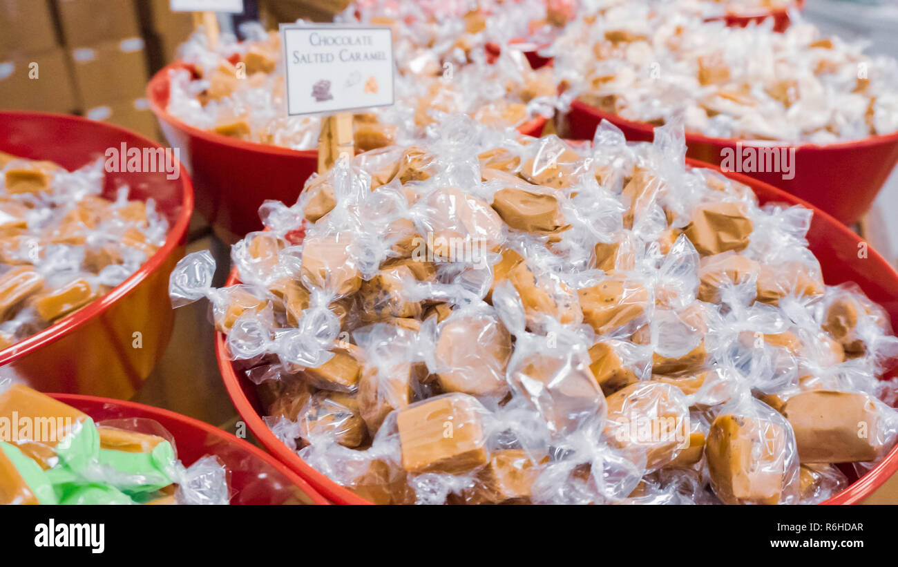 Taffy candy display hi-res stock photography and images - Alamy