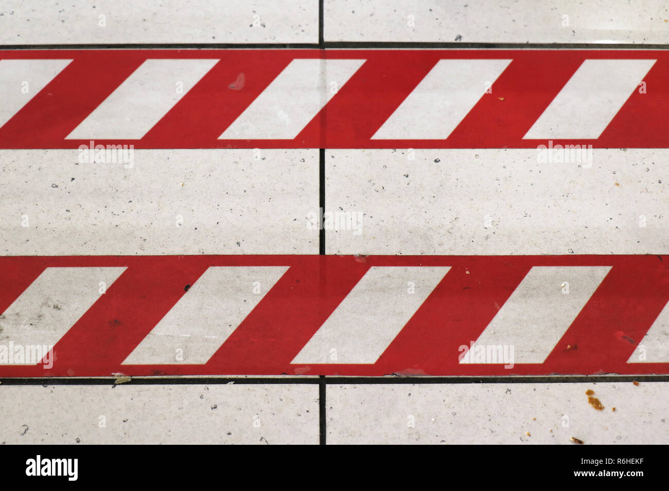 Safety lines hi-res stock photography and images - Alamy