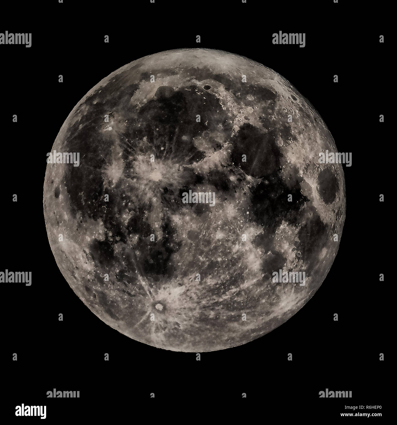 High contrast Full moon Stock Photo - Alamy