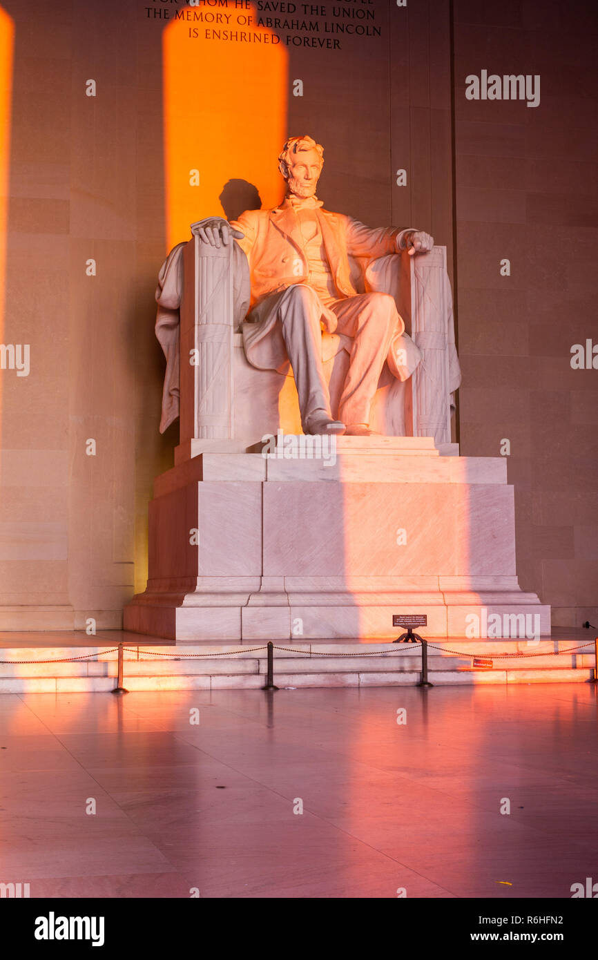 Lincoln Memorial in Washington DC early in the morning by sunrise with ...