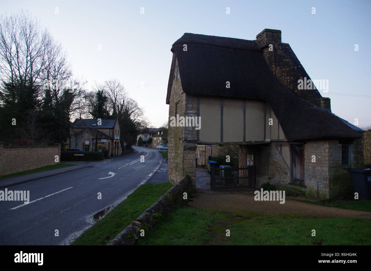 Long Compton. The Macmillan Way. Long-distance trail. Warwickshire ...