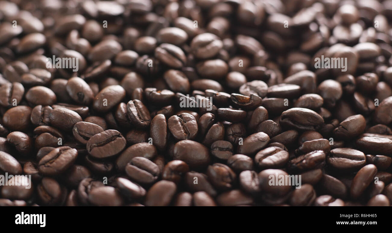 Roasted Coffee bean texture Stock Photo - Alamy