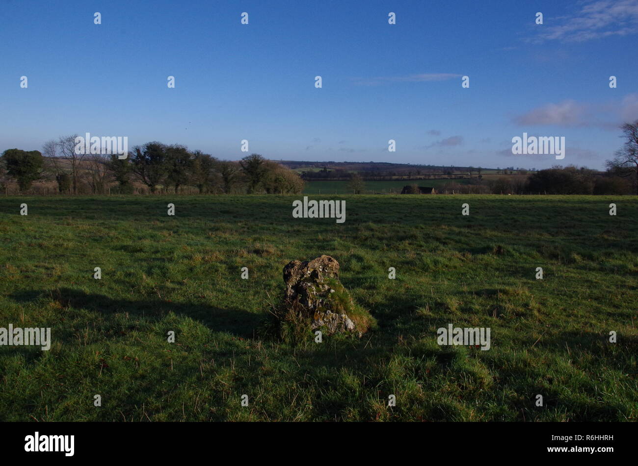 stones that formed a burial chamber near Chastleton.The Macmillan Way ...