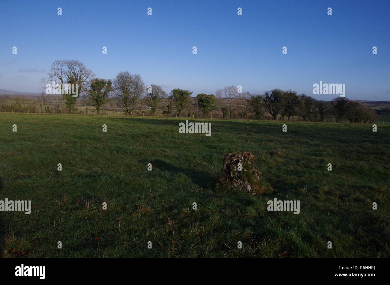 stones that formed a burial chamber near Chastleton.The Macmillan Way ...