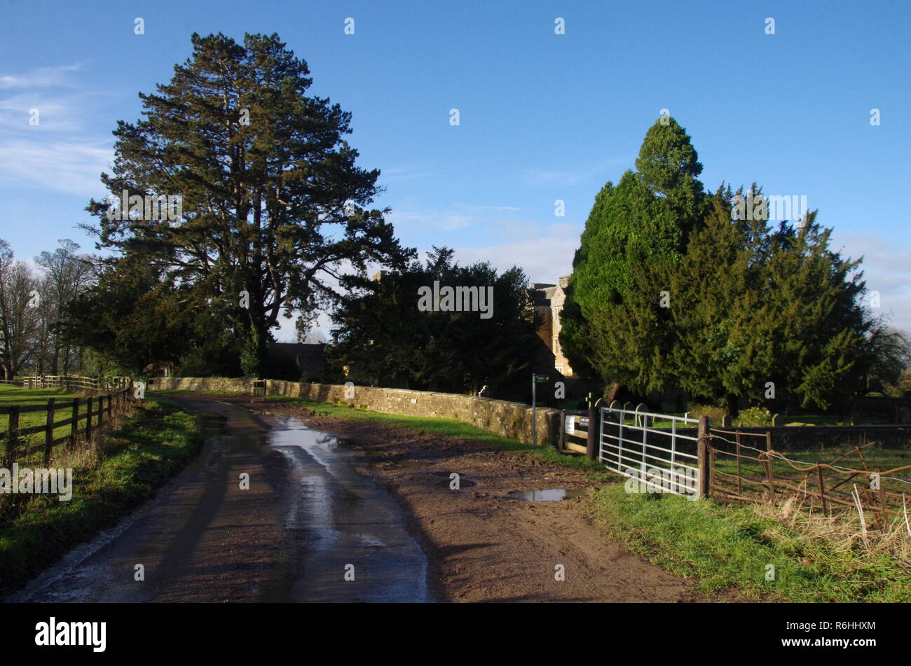 Chastleton. The Macmillan Way. Long-distance trail. Oxfordshire ...
