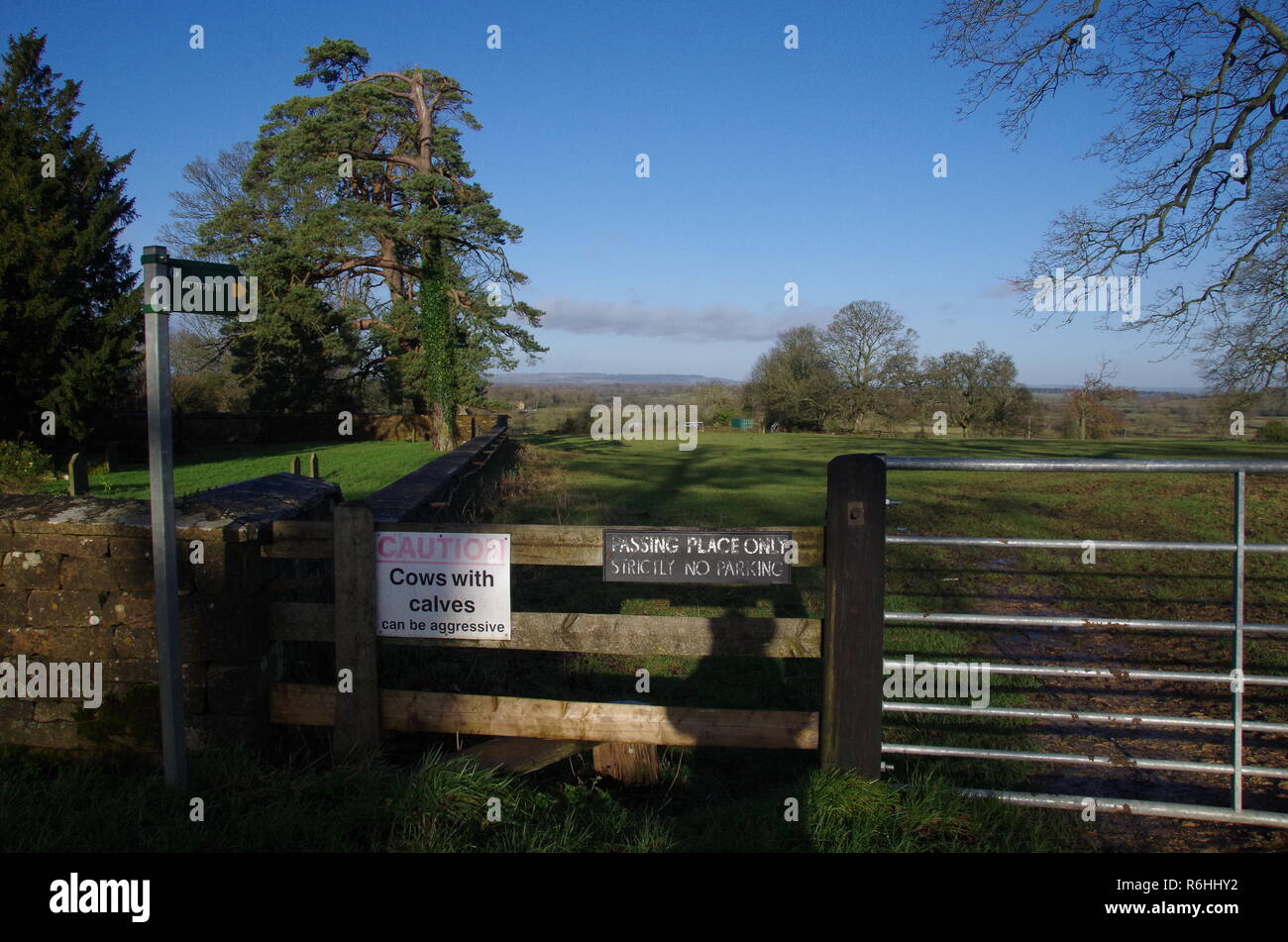 Chastleton. The Macmillan Way. Long-distance trail. Oxfordshire ...