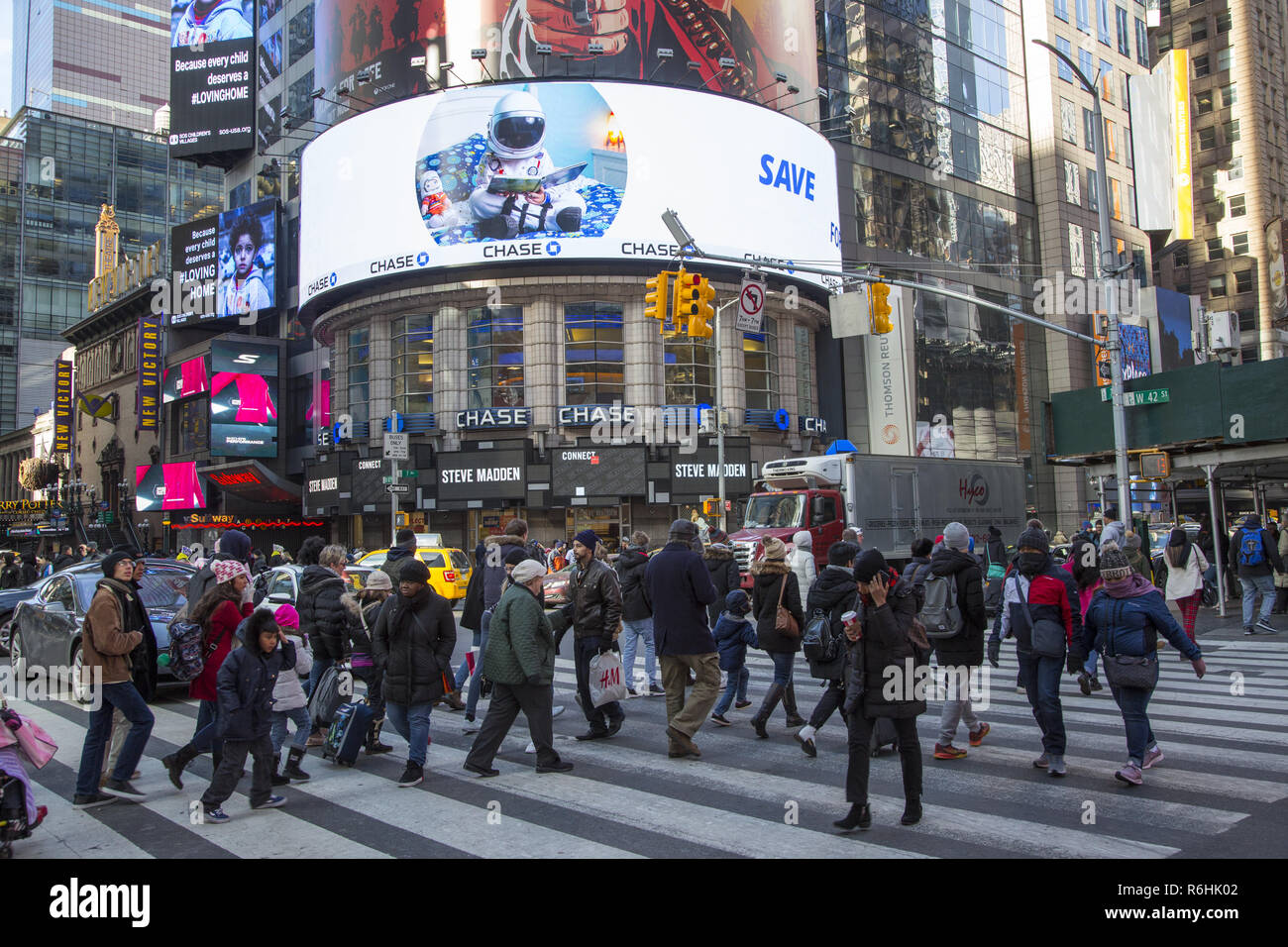Manhattan crosswalk people crowds times square city urban pedestrians ...