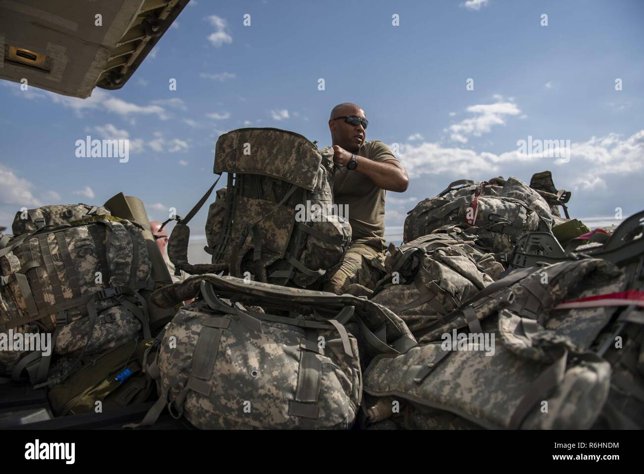 Soldiers from 2nd Battalion, 153rd Infantry Regiment, 39th Infantry ...